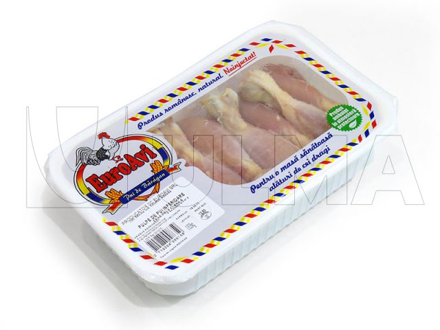 Emballage de cuisses de poulet en barquette operculée sous atmosphère ...
